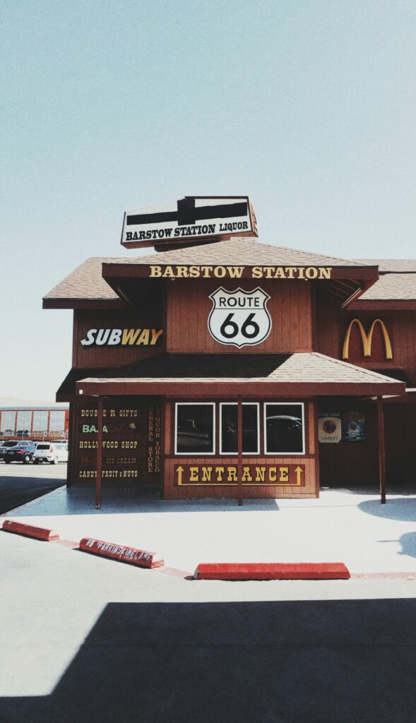 Barstow, Kalifornien: Geschichte, Kultur und Abenteuer